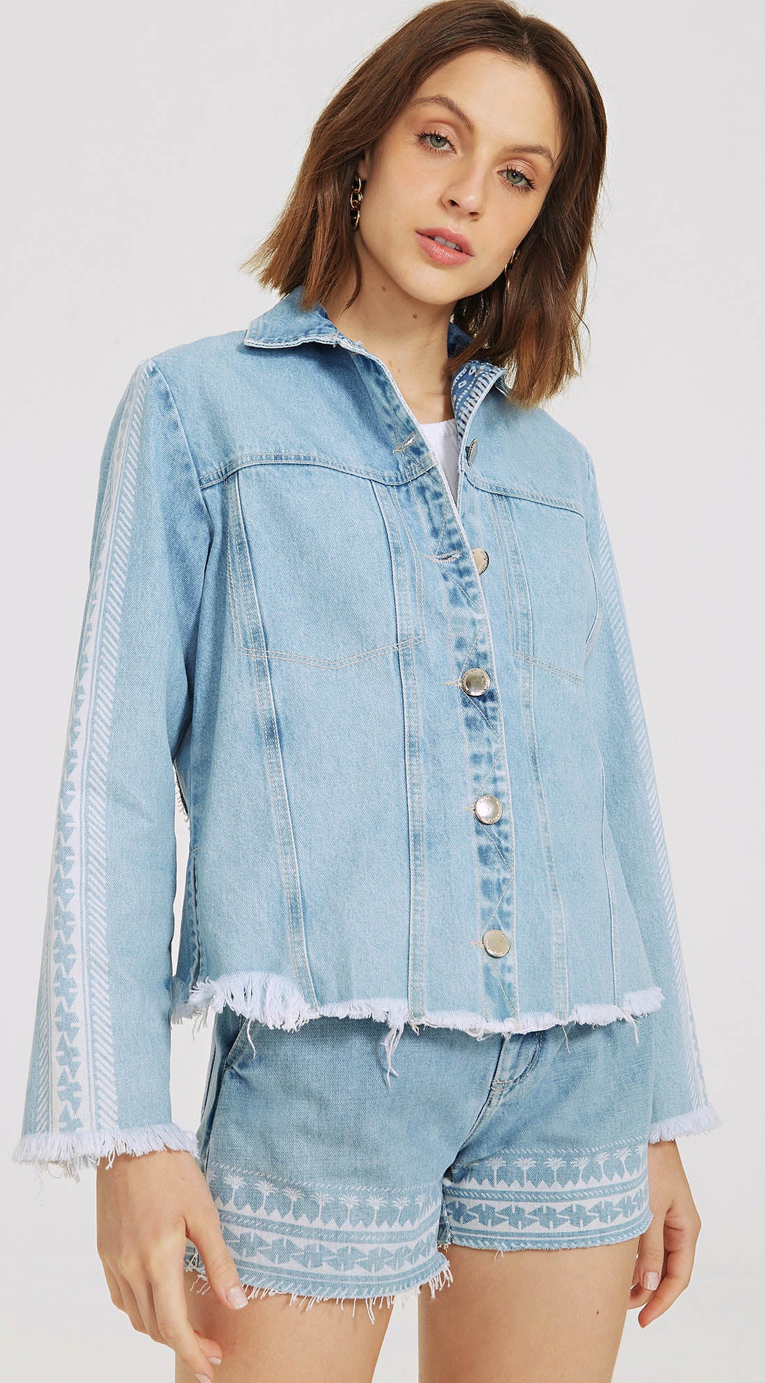 SHREDDED DENIM JACKET